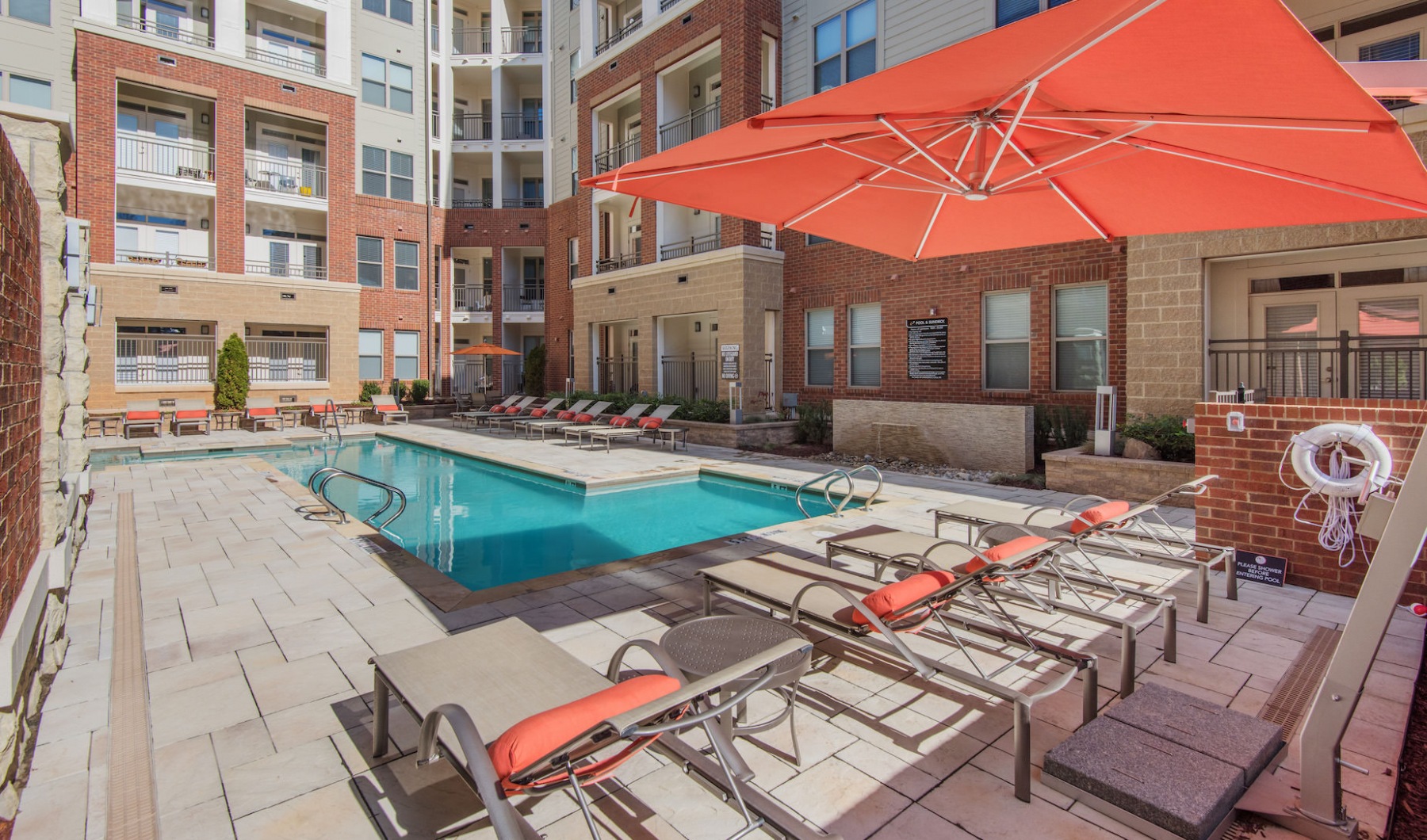 Elan City Center is a pet-friendly apartment community in Raleigh, NC.